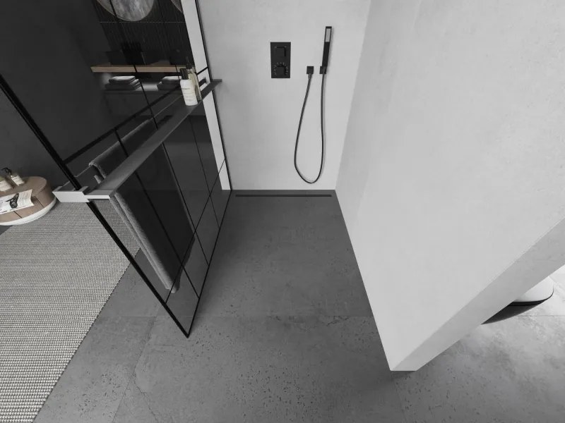 Mexen Kioto+ L, sprchová zástěna Walk-In s poličkou a věšákem 120 x 200 cm, 8mm čiré sklo černý vzor, ​​grafitový profil, 800-120-123-95-78