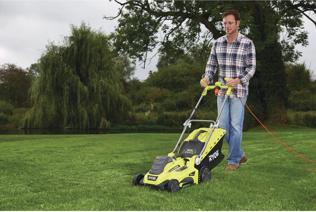 Ryobi RLM18E40H 1800W Elektrická sekačka na trávu šířka záběru 40cm