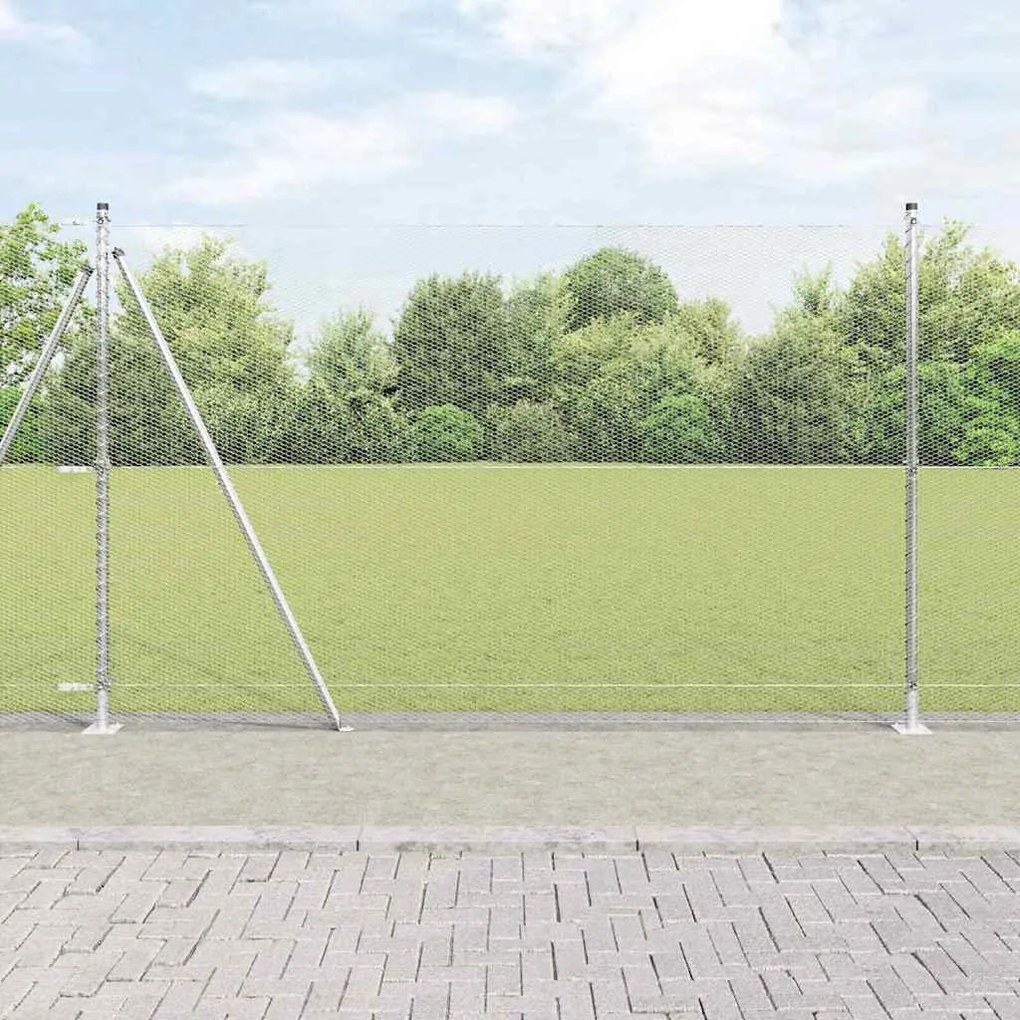 Hexagonální plot s betonovým základem 10 x 1,4 m Stříbrná 3353770