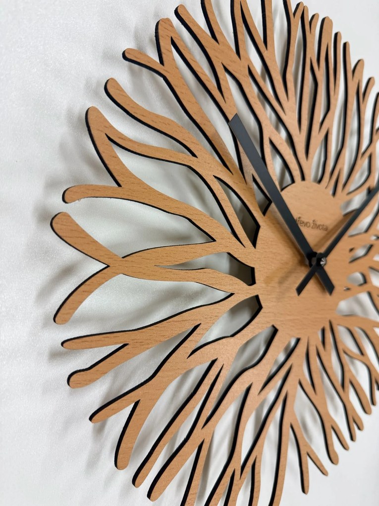 dřevo života Nástěnné hodiny ROOTS Zvolte barvu dekoru: Ořech, Zvolte velikost hodin (cm): 50x50, Barva ručiček: Stříbrné