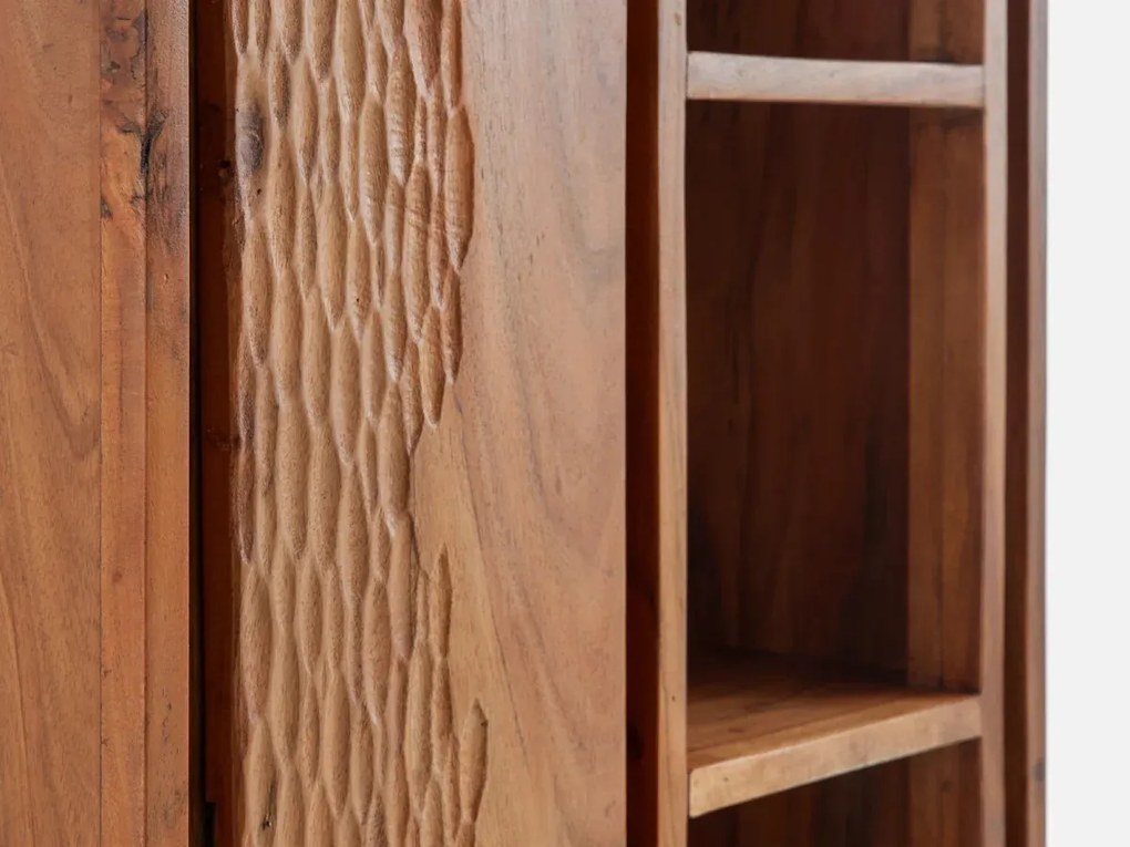 furniture-nabytek.cz - Malá skříňka Madaro