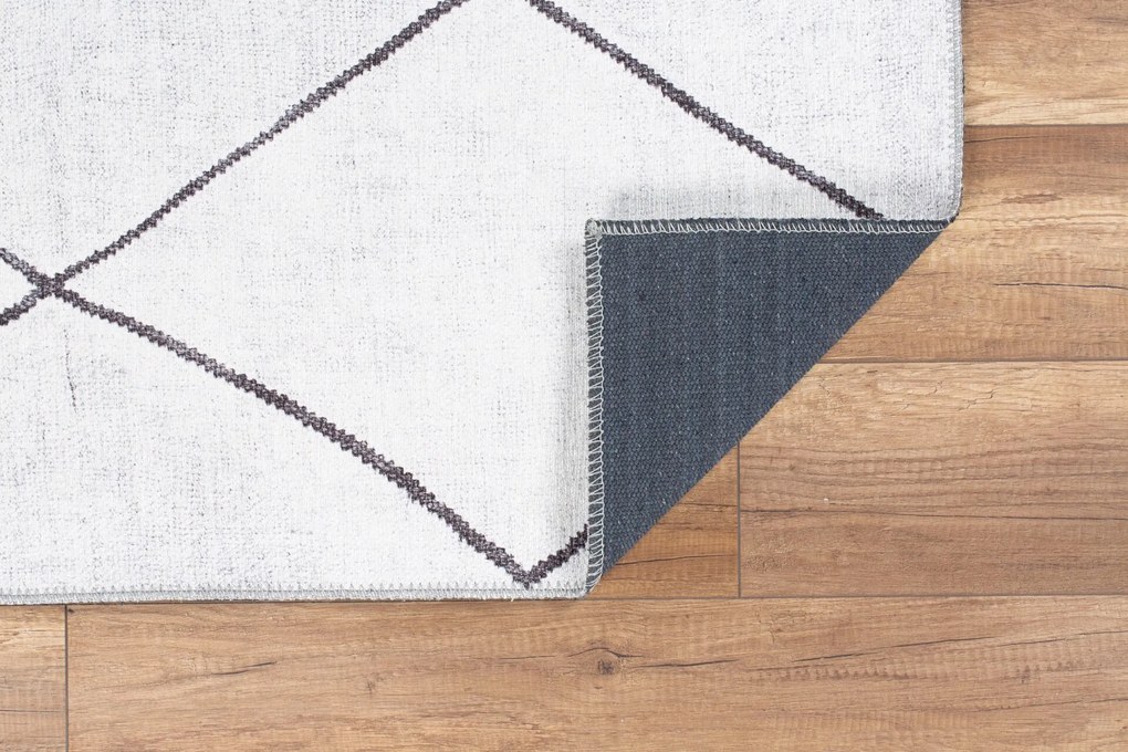CONCEPTUM HYPNOSE Koberec CHENILLE 140x190 cm bílý 473RTP1450