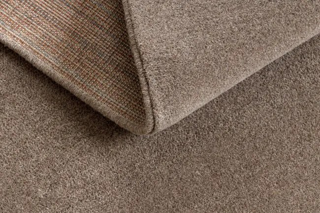 Koberec TEXTURA 488.04.LA600 Osta hnědý