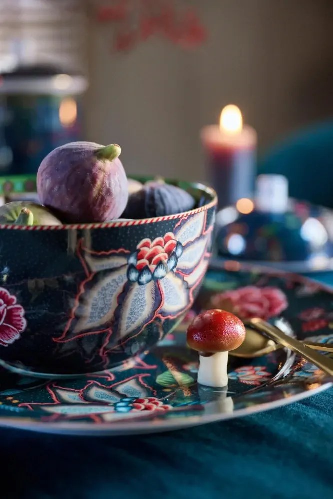 Pip Studio Berry Blues miska Ø 18cm, modrá (Mísa z tenkostěnného porcelánu na salát nebo špagety)