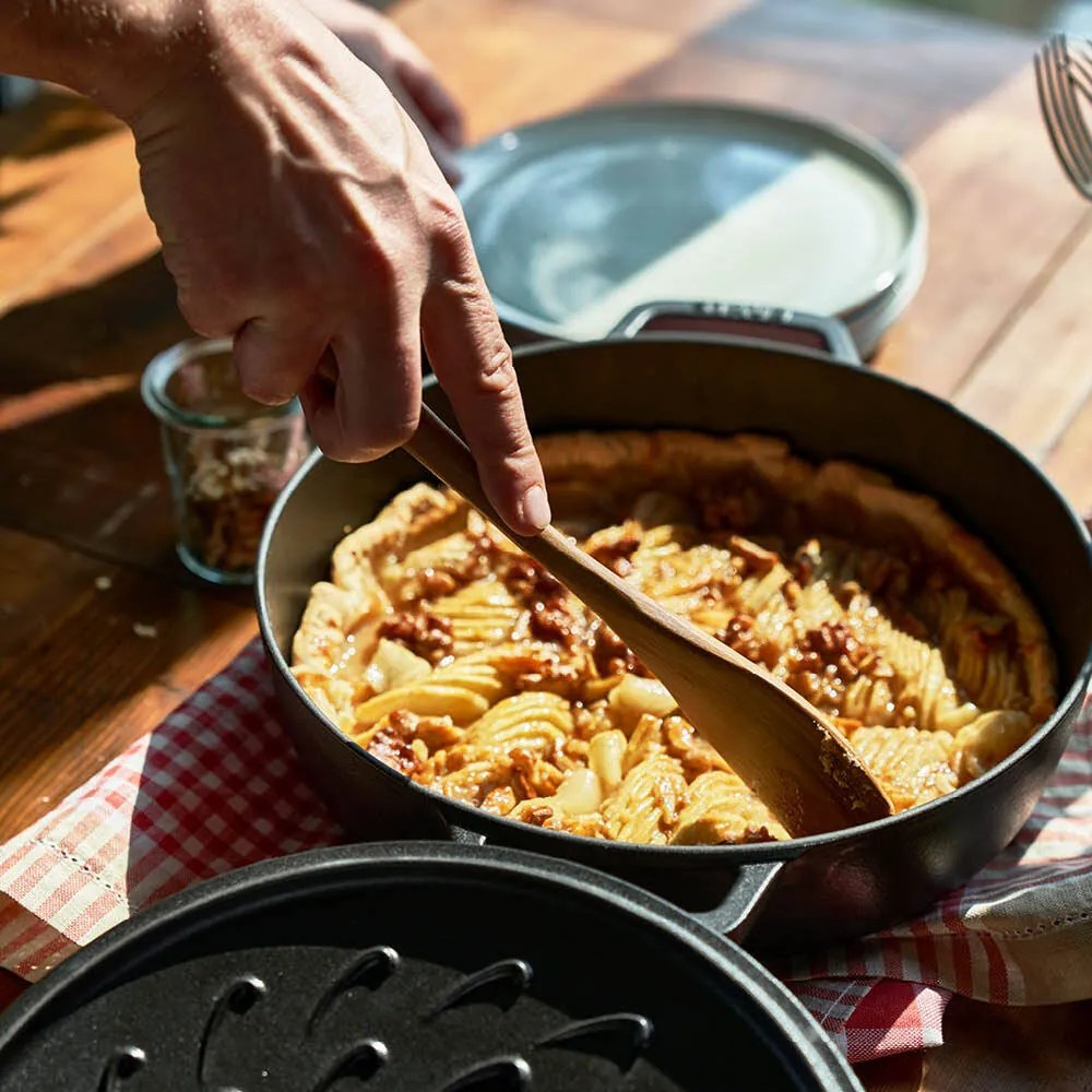 Staub Chistera kastrol s poklicí 28 cm/3,7 l černý, 12612825