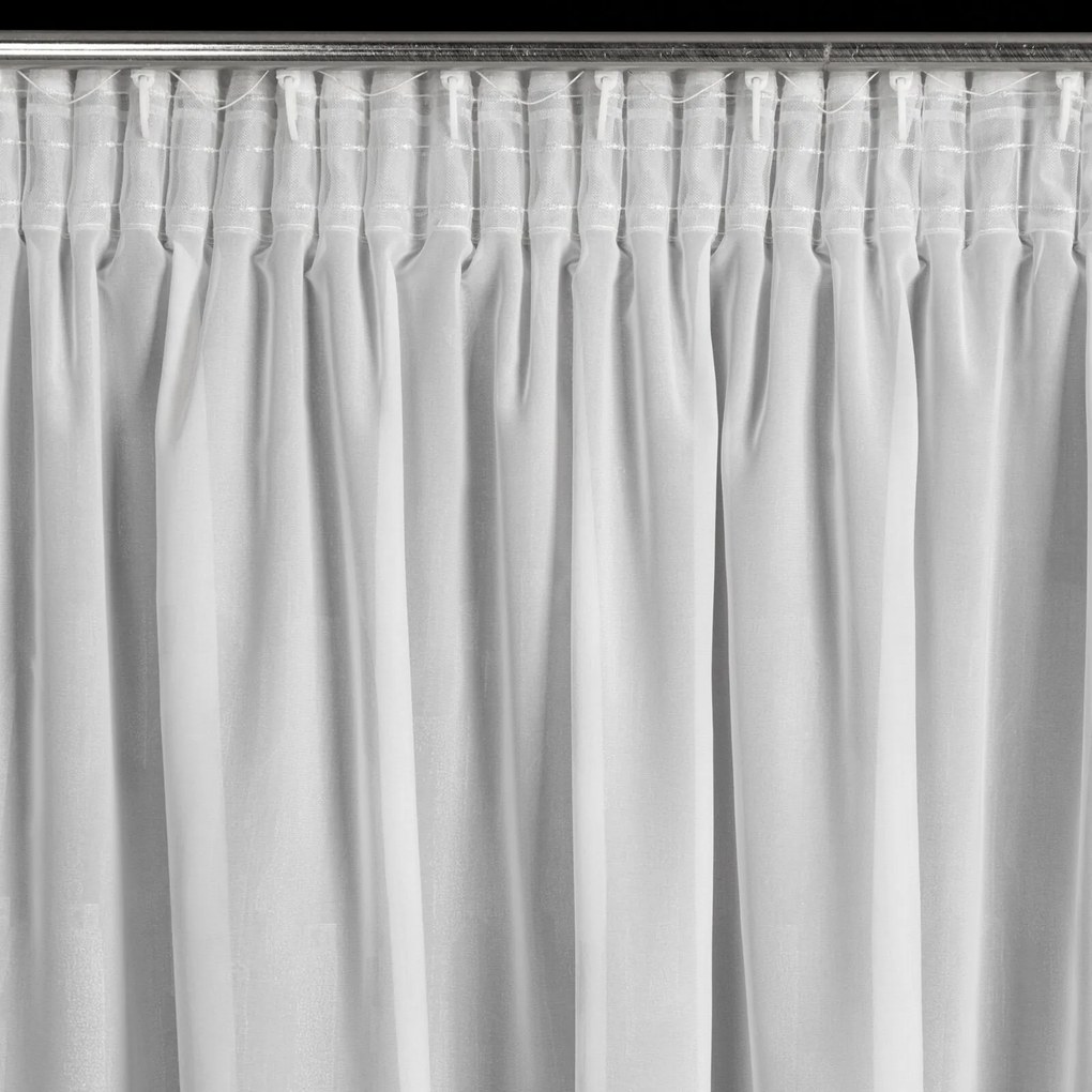 ZÁCLONA NA PÁSCE ILARA 140X270 CM VZOROVANÁ