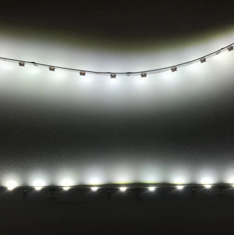 LED pásek s bočním svitem 8mm 7,2W/m, PROFI, 12V, IP20, 60LED/m Barva světla: Teplá bílá, 3000K