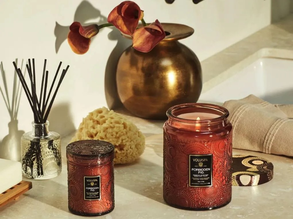 Voluspa svíčka Forbidden Fig, 510 g