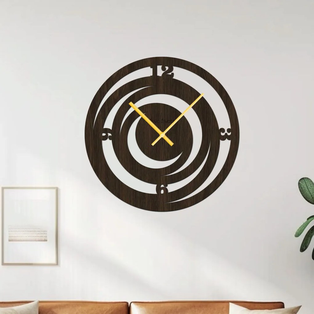 dřevo života Dřevěné hodiny TWIST Zvolte barvu dekoru: Wenge, Velikost hodin: 35x35, Barva ručiček: Zlaté