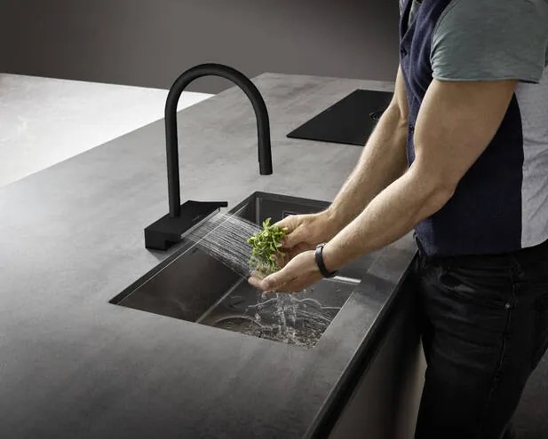 Hansgrohe Aquno Select M81, páková kuchyňská baterie 170, vytahovatelná sprška, 3jet, černá matná, HAN-73837670
