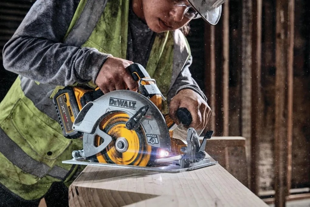 DeWALT DCS573NT