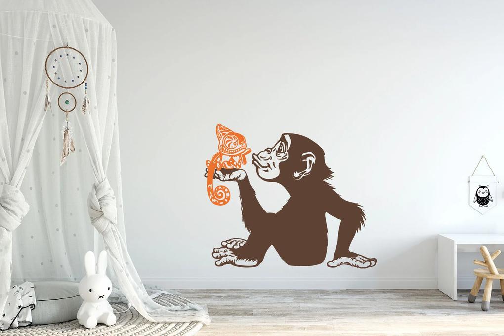 Lepy.cz Samolepka na zeď Safari - Opice s ještěrkou Velikost (šířka x výška): l37x115cm, Kombinace barev sety: Světle oranžová + nugátová hnědá