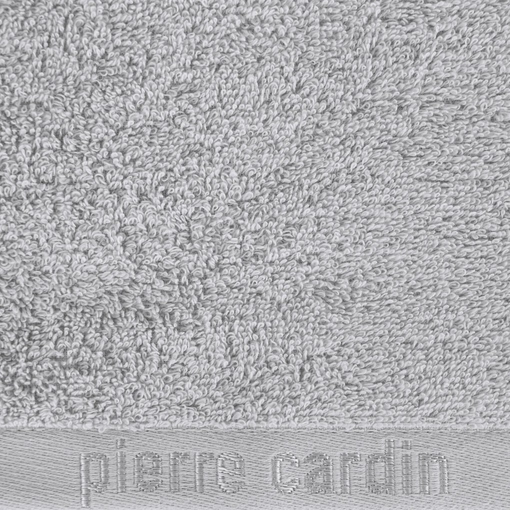 BAVLNĚNÝ RUČNÍK PIERRE CARDIN EVI 70X140 CM STŘÍBRNÁ