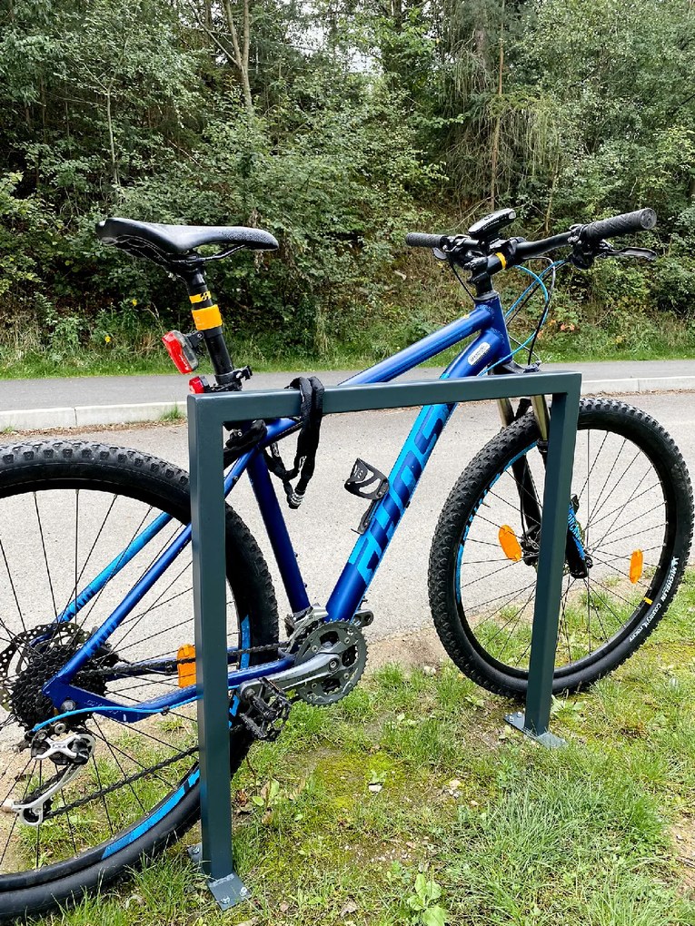 Opěrný stojan na kola pro 1–2 kola (KS-941) Barva: prášková barva (antracit)
