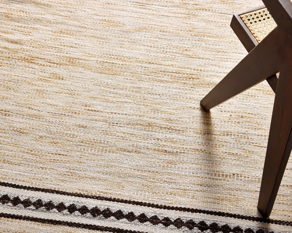 Diamond Carpets India, Ručně vázaný kusový koberec Biscuit DESP HL63 Ivory White, 140x200, béžová, chodba / předsíň
