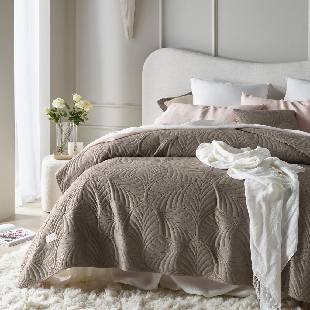 Room99 Přehoz na postel Feel Listy Jednobarevný Prošívaný Barva: Světle šedá, Velikost: 200 x 220 cm