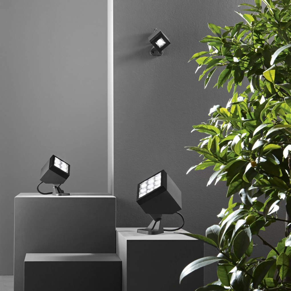 FAN LED-PAVE-18 Venkovní reflektor LED PAVE‑18 18 W CCT 3000-4000 K 143 x 113 x 161 mm - FANEUROPE