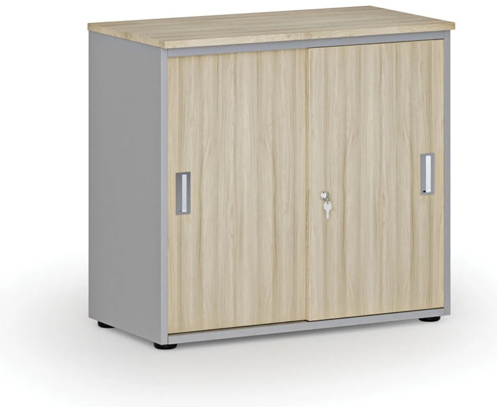 Kancelářská skříň se zasouvacími dveřmi PRIMO GRAY, 800 x 420 x 740 mm, šedá/dub přírodní