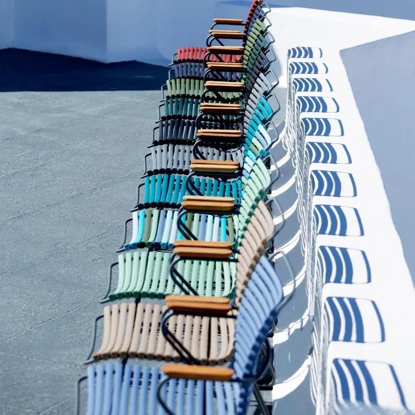 Modrá plastová zahradní židle HOUE Click II. s područkami