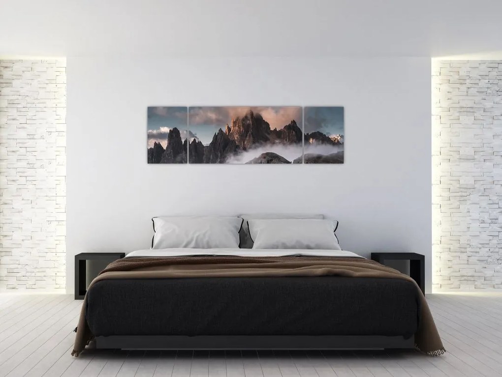 Obraz - Italské dolomity schované v mlze (170x50 cm)