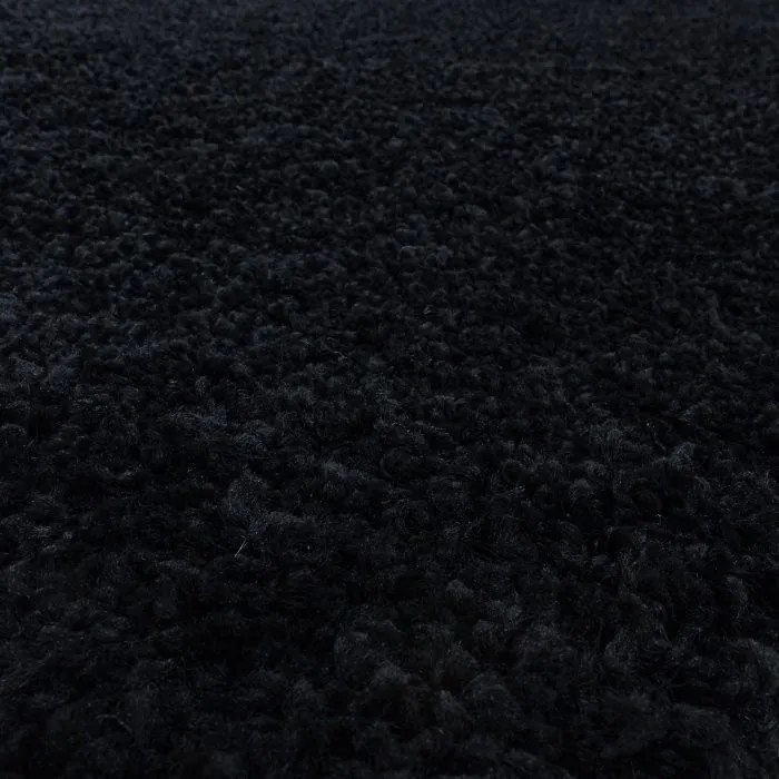 Vopi | Kusový koberec Sydney shaggy 3000 black - Kruh průměr 160 cm