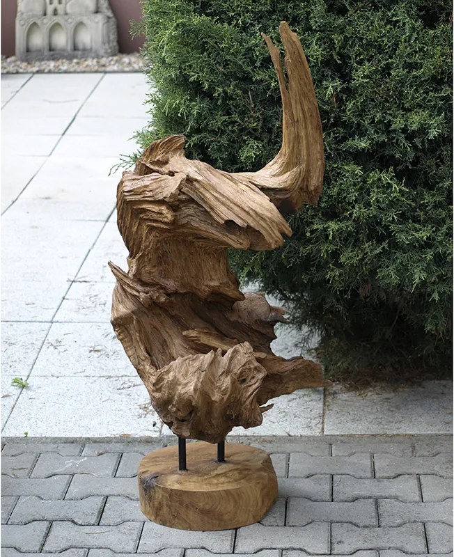 Skulptura (teakové dřevo)
