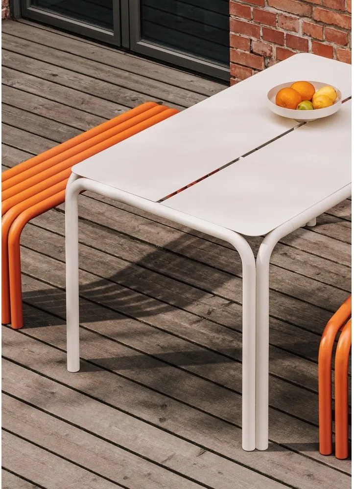Kovový zahradní jídelní stůl 84x135 cm Nokk – noo.ma