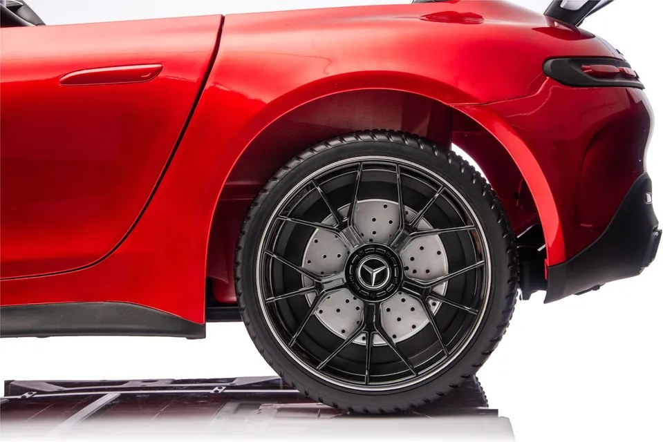 LEAN CARS Elektrické autíčko Mercedes GT63 AMG DK-GT63 24V LCD červené lakované