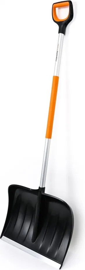 Hrablo na sníh X-series Fiskars 1057178