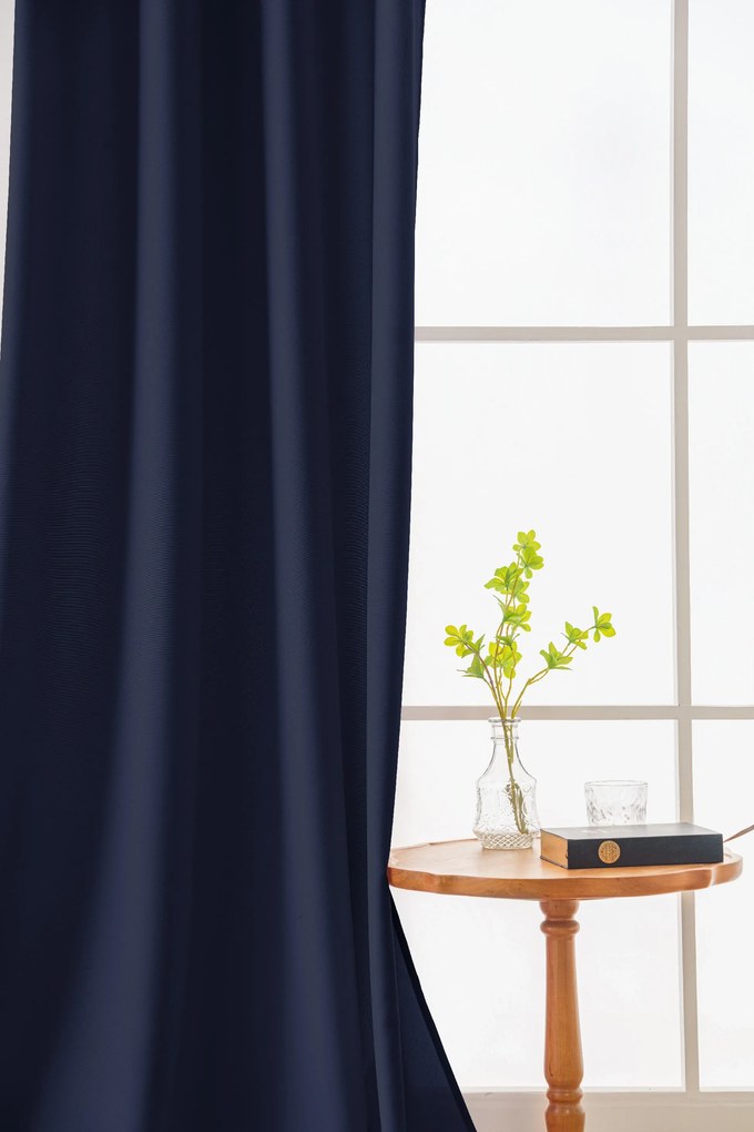 Tmavě modrý závěs OXFORD LIGHT 140x250 cm Zavěšení: Kovové kroužky