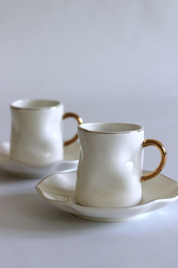 Bílé porcelánové šálky espresso s podšálkem 2ks