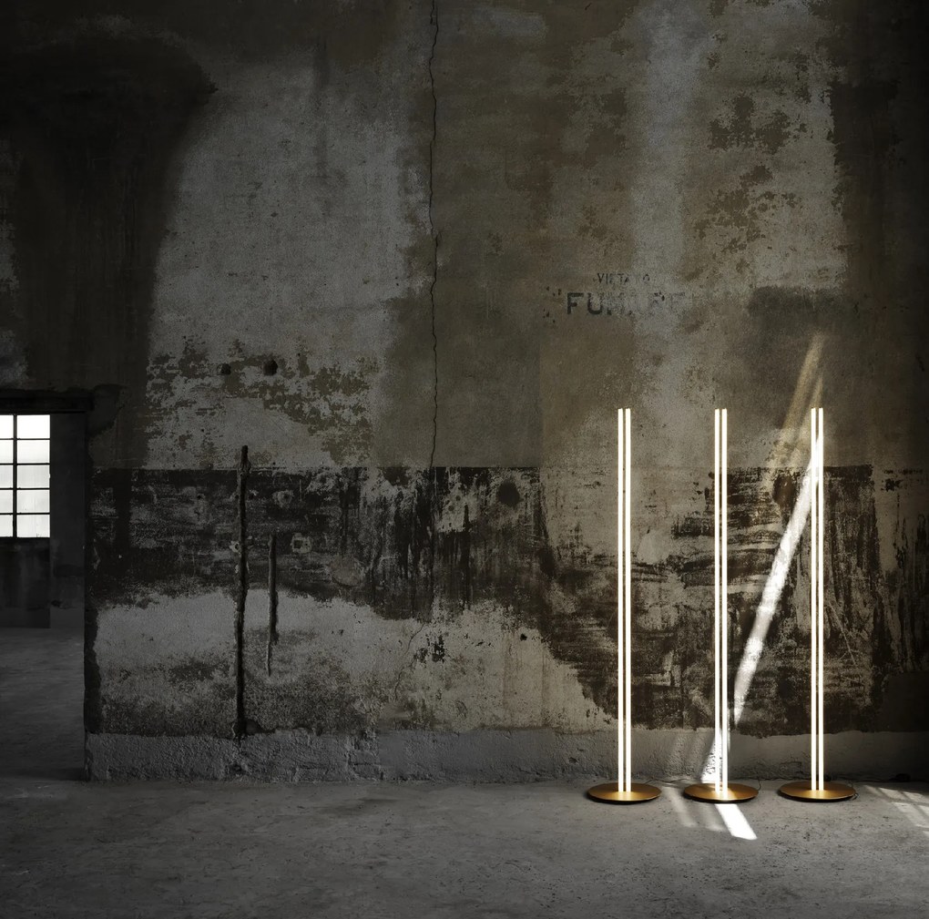 Flos Coordinates F, stojací lampa, anodizovaná champagne, 57W 2700K