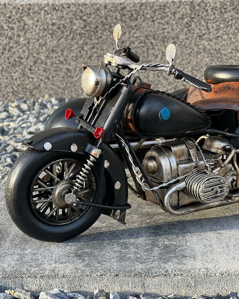 Plechový model - Motocykl se postranním vozíkem