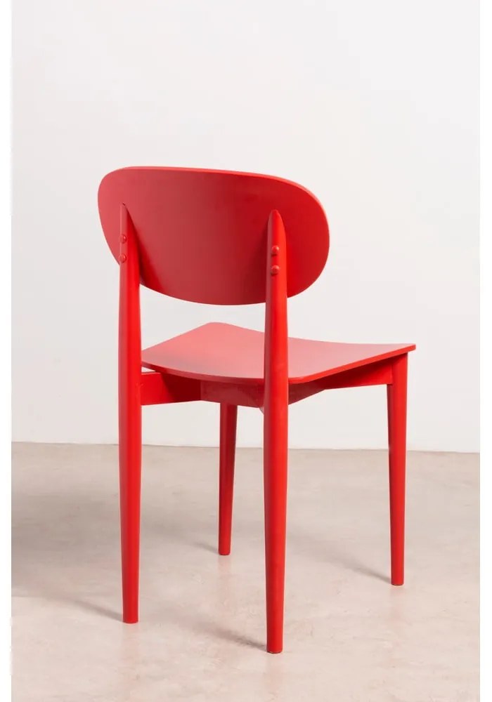 Červená jídelní židle – Really Nice Things