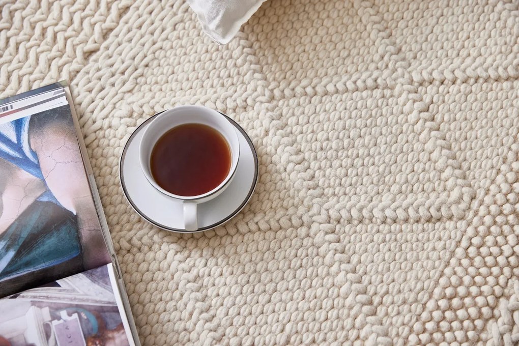 Diamond Carpets India, Ručně vázaný kusový koberec Geneva DE 7951 White Mix, 300x400, bílá, ložnice
