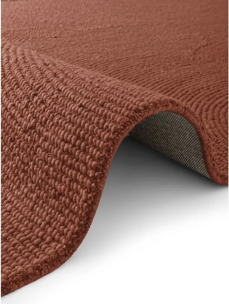 Ručně tkaný vlněný běhoun v cihlové barvě 80x300 cm Calmio – Hanse Home