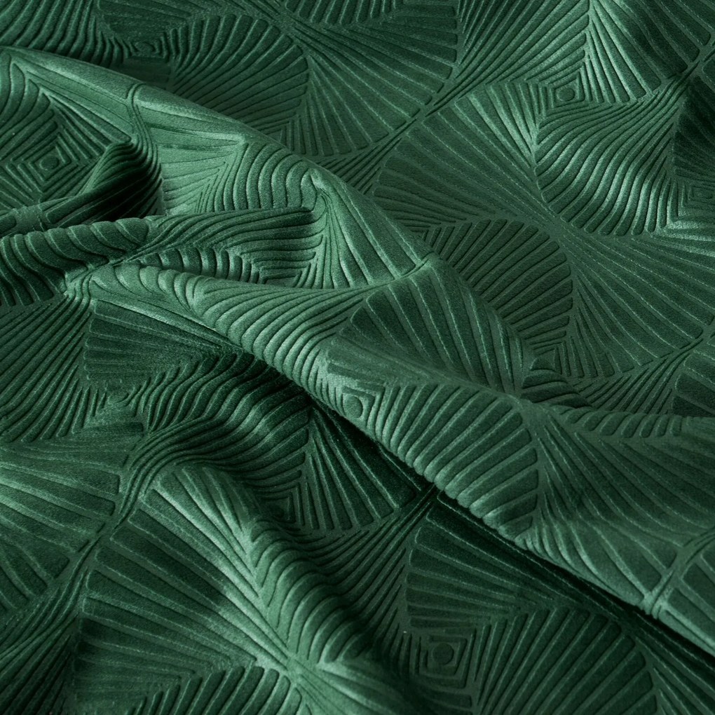 ZATEMŇOVACÍ ZÁVĚS NA KROUŽCÍCH ELLEN 140X250 CM ZELENÁ