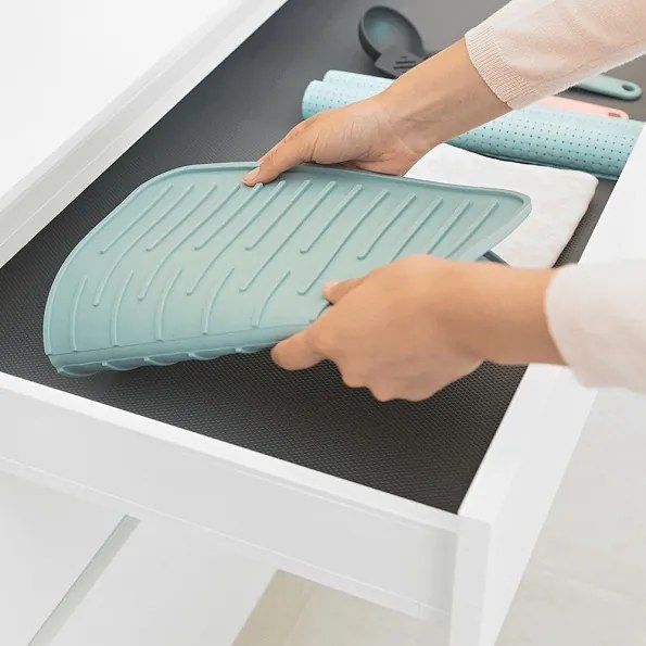 Brabantia Silikonový odkapávač na nádobí mátová