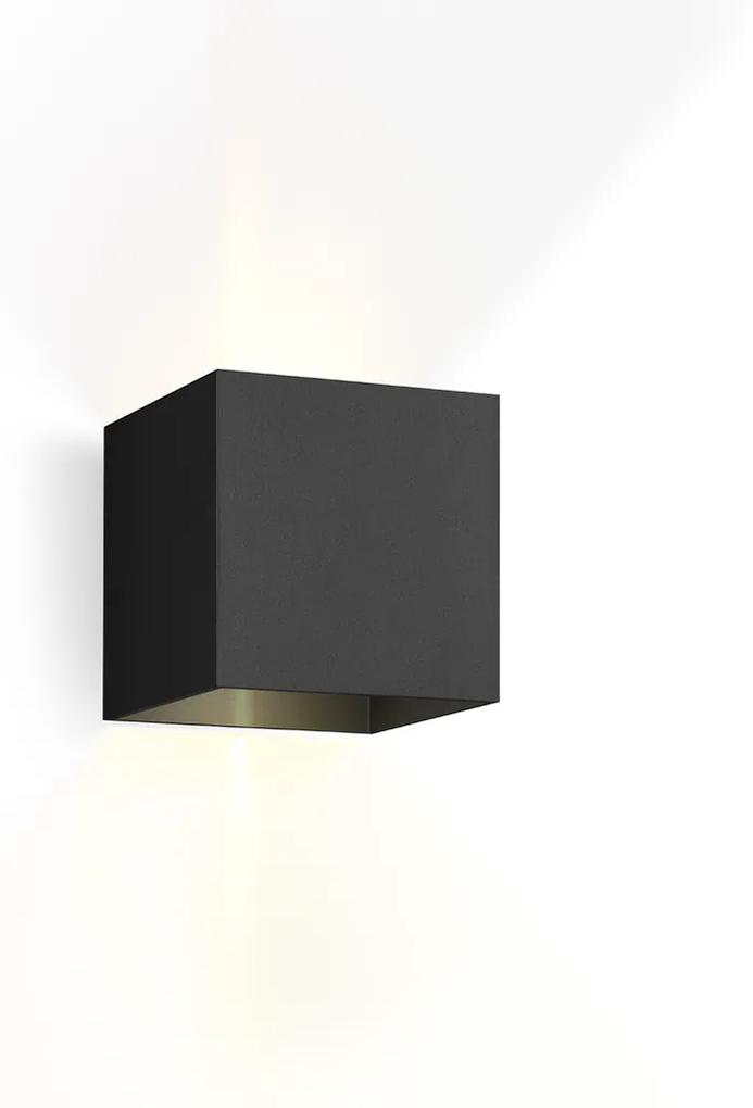 Nástěnné svítidlo ve tvaru krychle Box Wall 2.0  Nástěnné svítidlo ve tvaru krychle Box Wall 2.0 Barva: Černá, Teplota chromatičnosti: 3000 Kelvinů