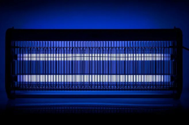 Elektrický lapač komárů a dalšího hmyzu TEESA TSA0211, 36W ( 2x 18W)