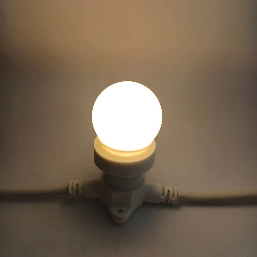 LED žárovka, teple bílá, patice B22