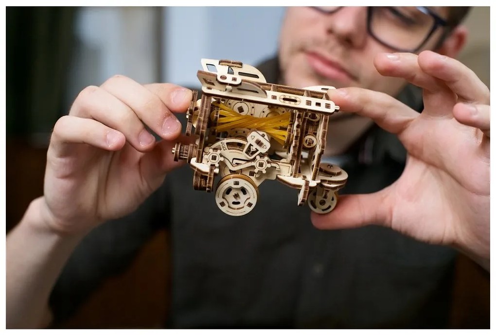 Ugears 3D dřevěné mechanické puzzle Steampunková ponorka