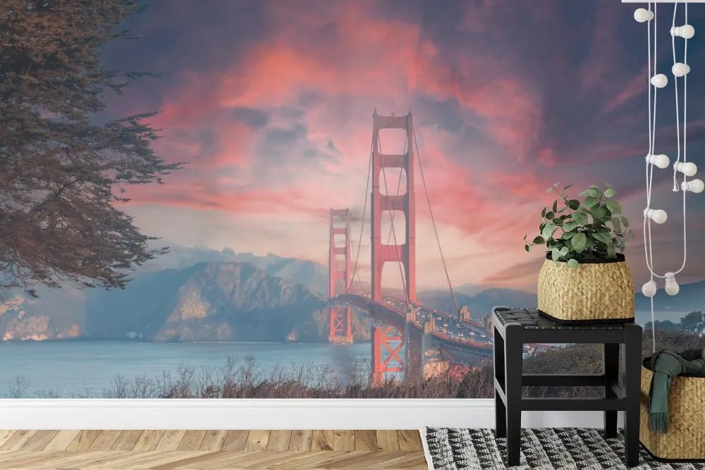 Fototapeta Beautiful View Of Golden Gate Bridge In Background Of Mountains During Sunset Omyvatelný vlies 312x219