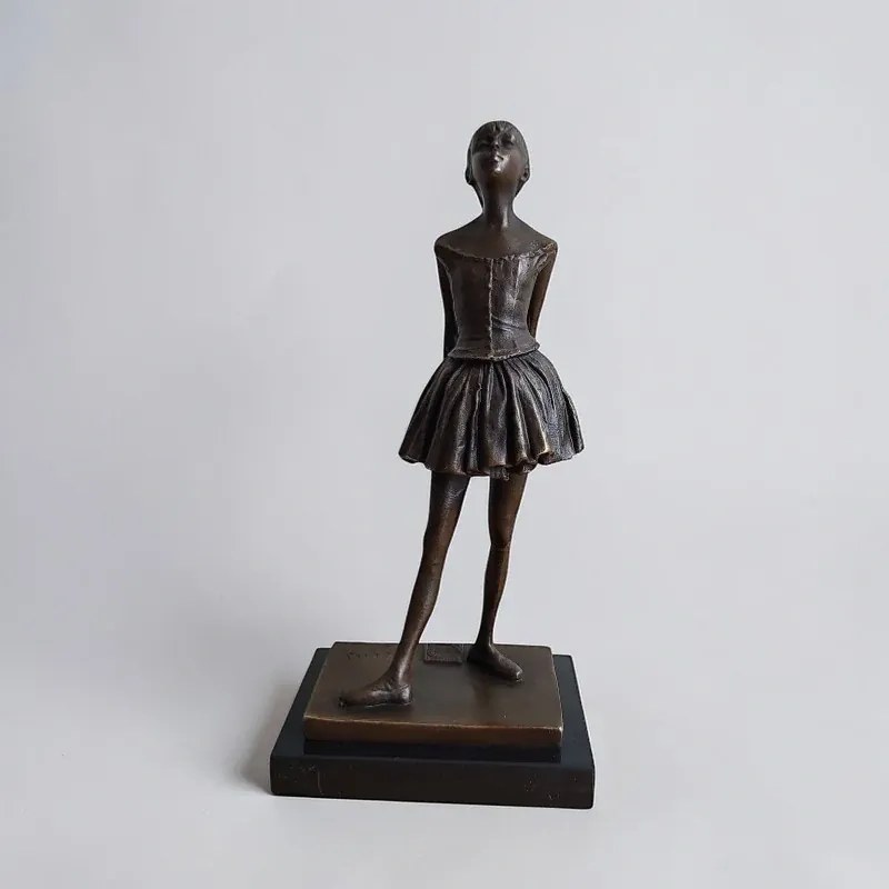 Malá tanečnice Degas – Bronzová soška – Tanečnice na mramorovém podstavci