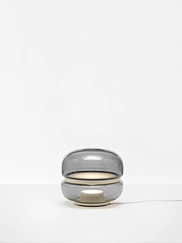 Designová stolní lampa Brokis Macaron S, PC1038 Barva skla: Šedá kouřová - transparentní sklo, Základna: Onyx bílý (CSFB1535), Disk: BROKISGLASS - kouřově šedá mat (CSOP1577)