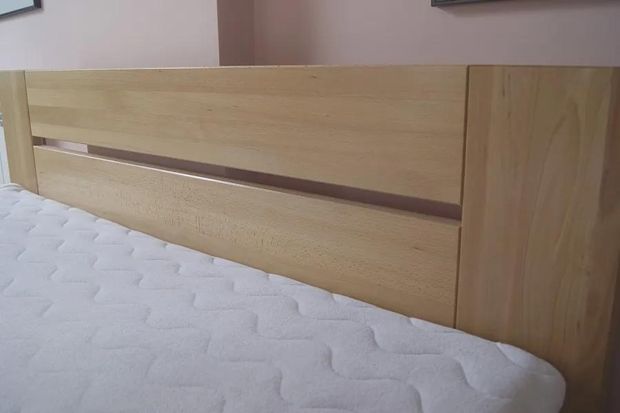 DJM Dřevěná postel z bukového masivu N87, 120 x 200 cm