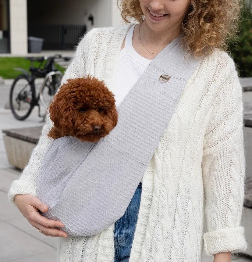 Muffin&Berry Cestovní taška Crossbody pro psy Peter světle šedá Velikost: S