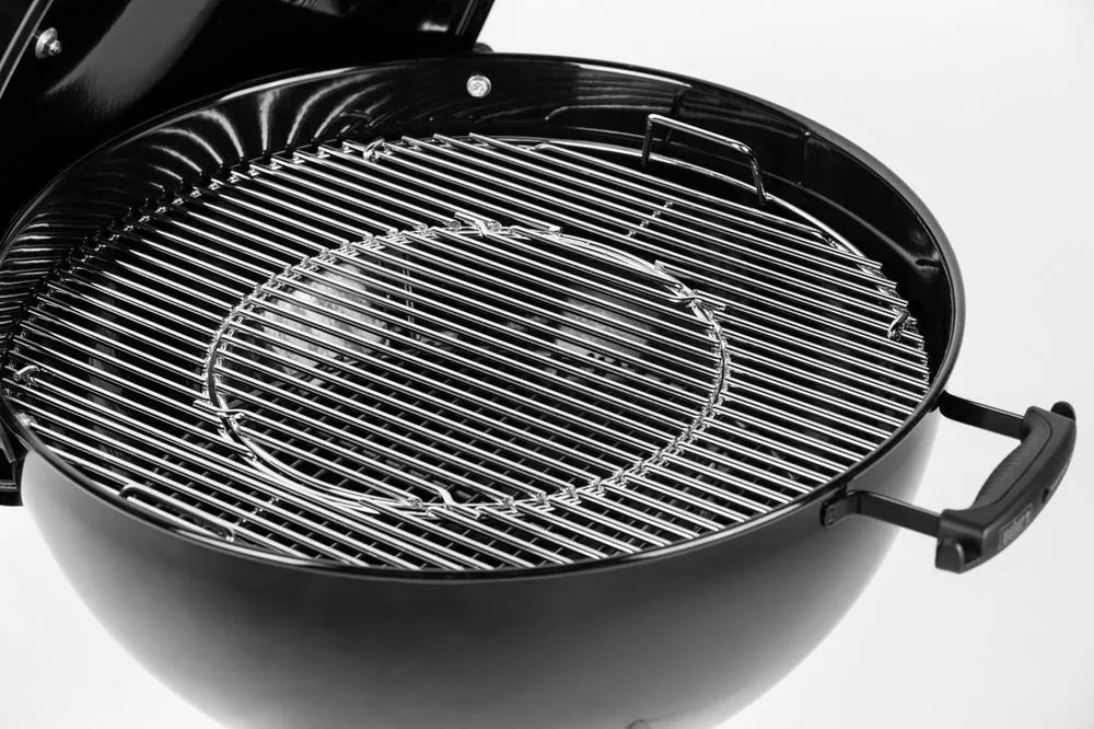 Zahradní gril Weber Master-Touch® GBS E-5750 Black