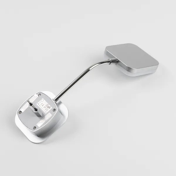 LED Nástěnná lampička do zásuvky LED/3,2W/230V lesklý chrom