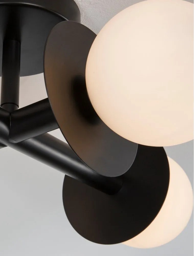Bílé/černé kovové stropní svítidlo se skleněným stínidlem 37x51 cm Pielo – Nova Luce
